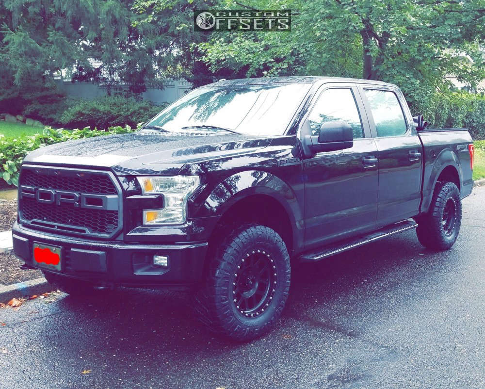 2016 Ford F-150 with 17x8.5 0 Method Mesh and 33/12.5R17 Nitto Ridge ...