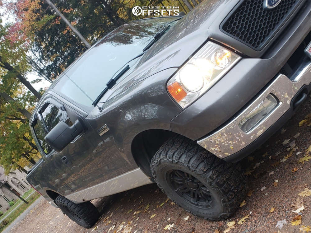 2004 Ford F-150 with 17x8.5 18 Vision Warrior and 33/12.5R17 Nitto Mud ...