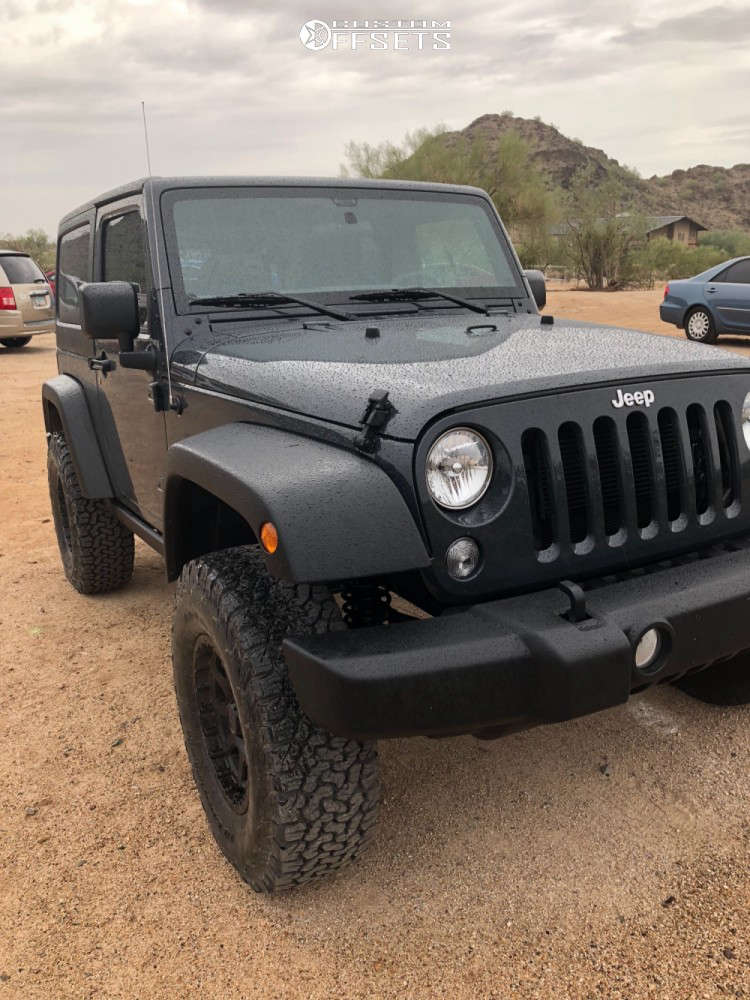 2018 Jeep Wrangler JK with 16x8 0 Pro Comp Series 32 and 285/75R16 ...