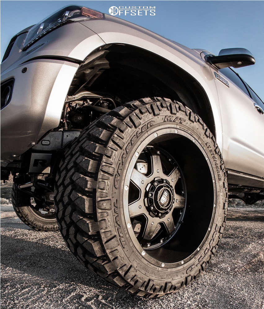2015 Toyota Tundra with 22x12 -44 Grid Gd10 and 375/45R22 Nitto Trail ...