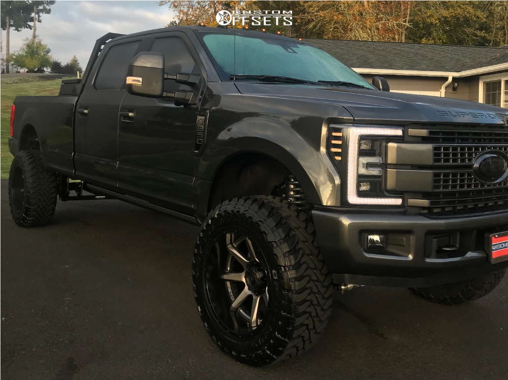 2019 Ford F-350 Super Duty with 22x12 -44 Fuel Rampage and 37/13.5R22 ...
