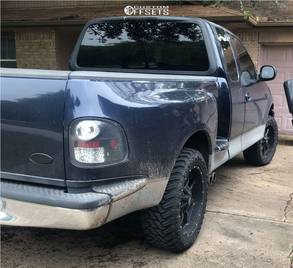 2002 Ford F-150 with 20x9 0 Moto Metal Mo970 and 285/50R20 Atturo Trail ...