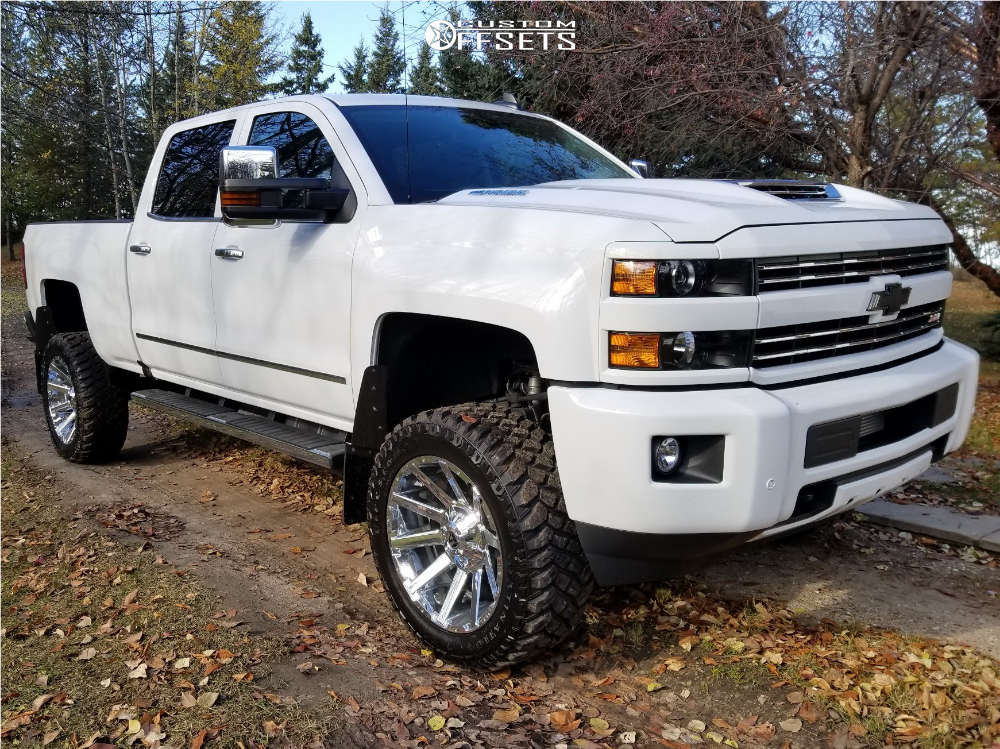 2018 Chevrolet Silverado 2500 HD with 22x10 -18 Fuel Contra and 35/12 ...