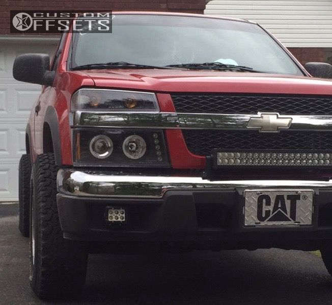 2005 Chevrolet Colorado with 15x8 -19 Ultra 164 and 31/10.5R15 ...