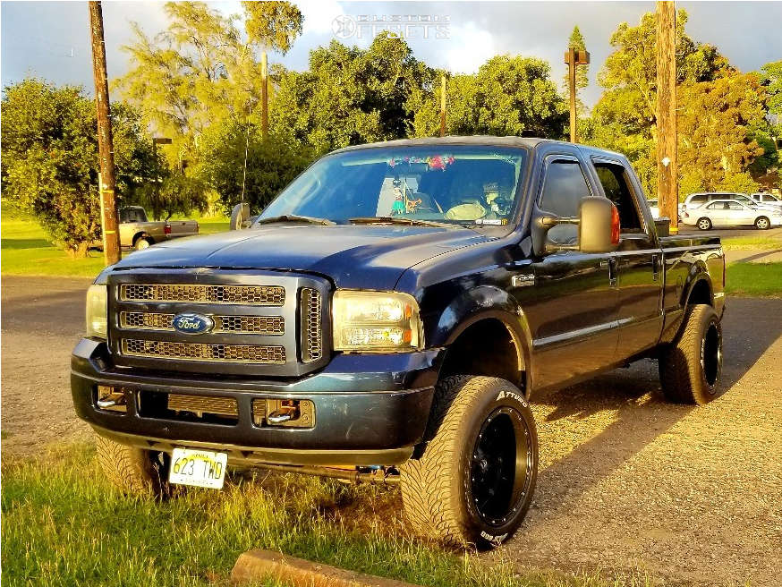 2005 Ford F-250 Super Duty with 20x12 -44 Fuel Hostage and 305/50R20 ...