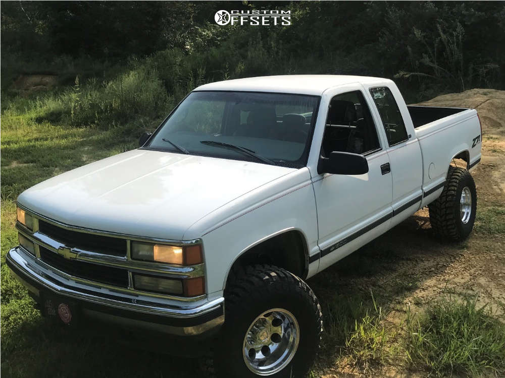 1998 Chevrolet K1500 with 15x10 -47 Pro Comp 69 and 33/12.5R15 Toyo ...