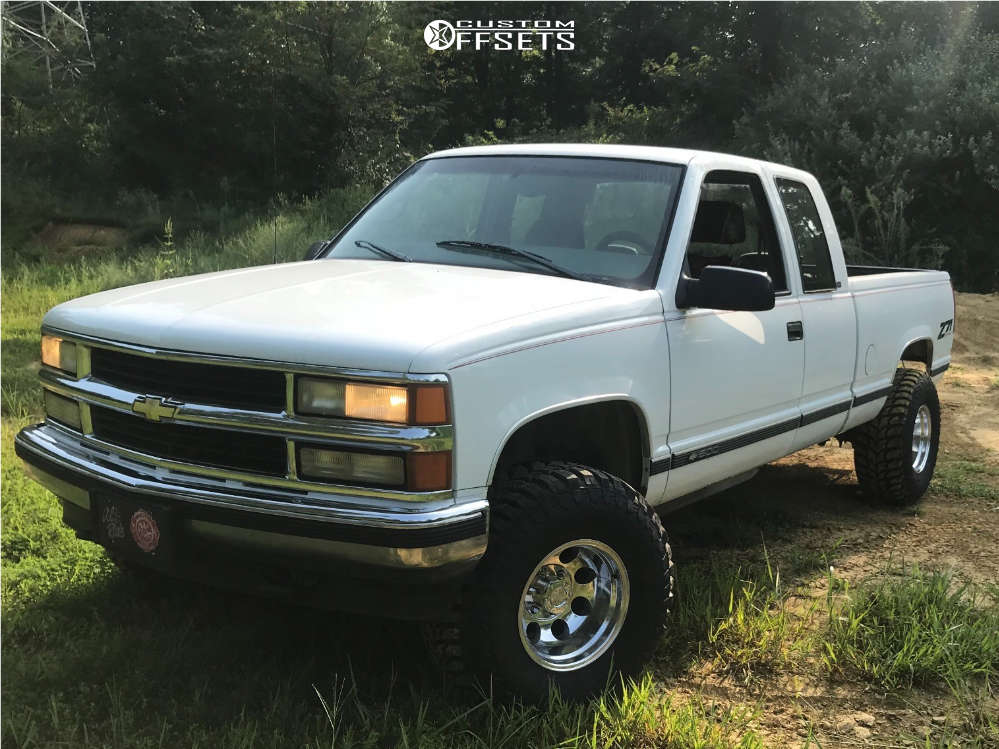 1998 Chevrolet K1500 with 15x10 -47 Pro Comp 69 and 33/12.5R15 Toyo ...