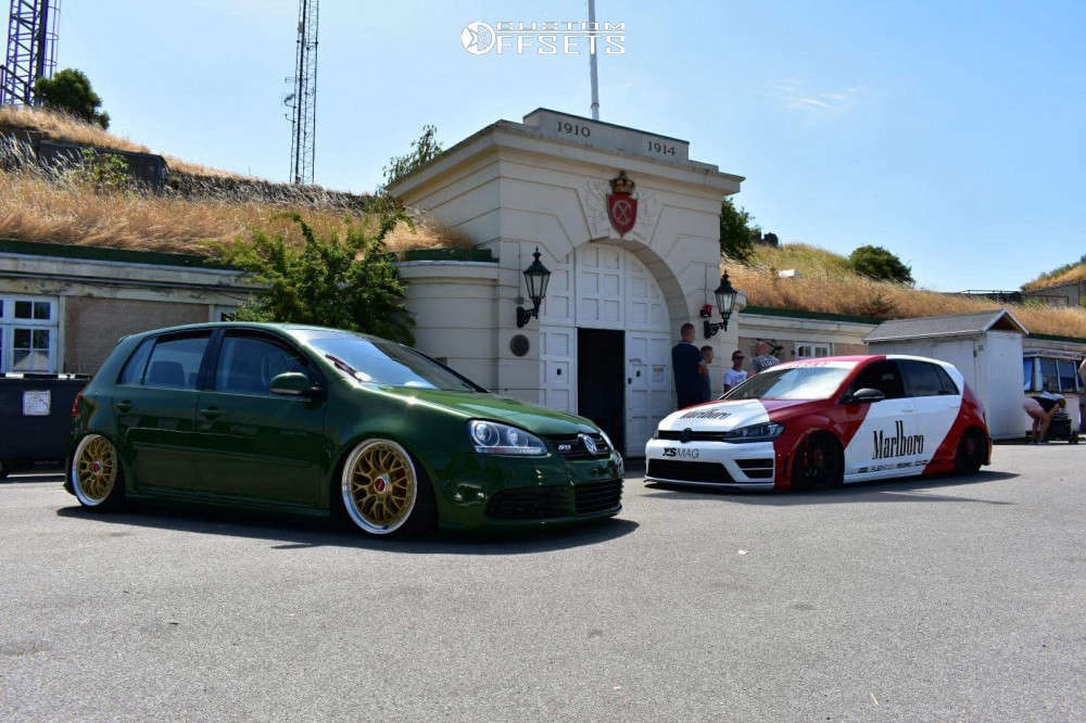 2008 Volkswagen R32 with 19x8.5 45 Rotiform Lsr and 215/35R19 Sunny and ...