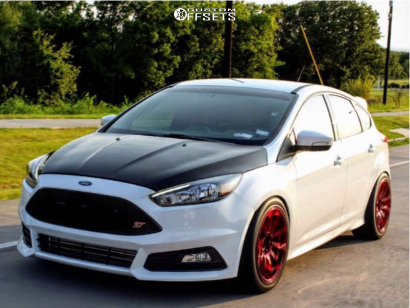 2017 Ford Focus with 18x8.75 20 XXR 527 and 245/40R18 Nitto Invo and ...