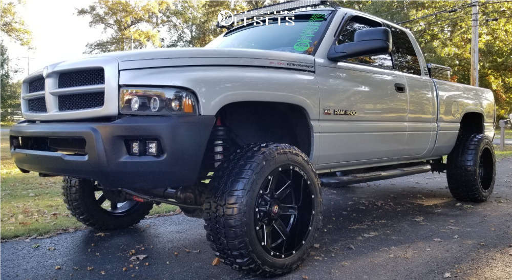 2001 Dodge Ram 1500 with 20x12 -44 Ballistic Rage and 33/12.5R20 ...