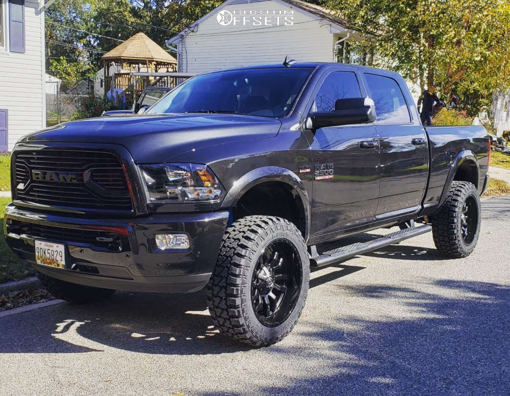 2018 Ram 2500 with 22x10 -18 Fuel Sledge and 35/12.5R22 Fury Offroad ...