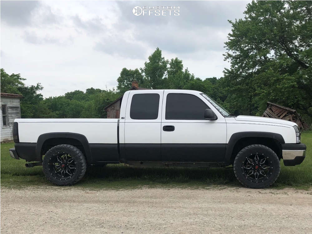 2005 Chevrolet Silverado 1500 with 20x10 -24 Havok H109 and 33/12.5R20 ...