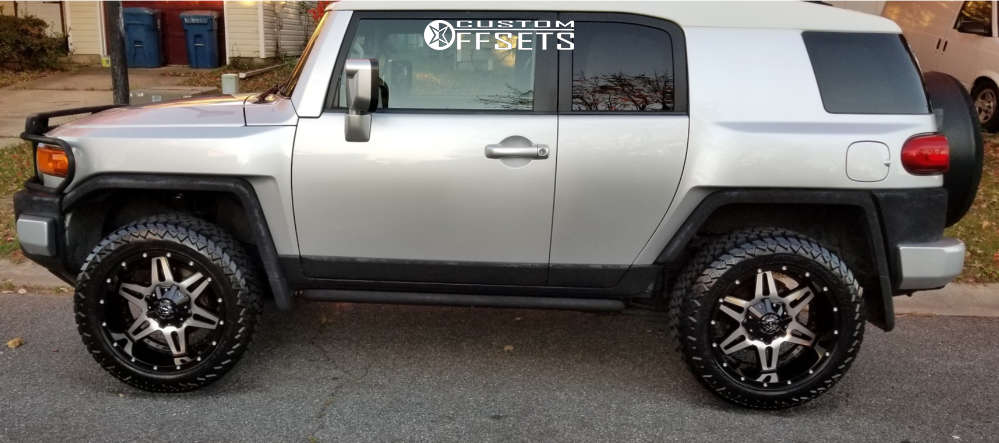 2007 Toyota FJ Cruiser with 20x10 -19 TIS 538MB and 275/55R20 AMP ...