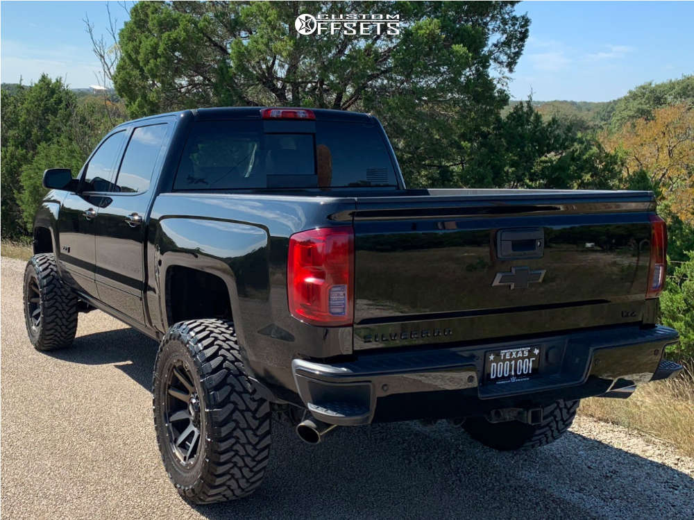 2017 Chevrolet Silverado 1500 with 20x10 -25 Grid Gd05 and 35/12.5R20 ...