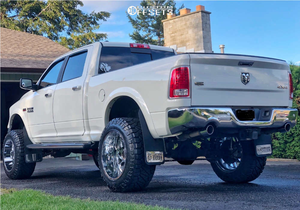 2017 Ram 1500 with 22x14 -76 TIS 544V and 37/13.5R22 Nitto Ridge ...