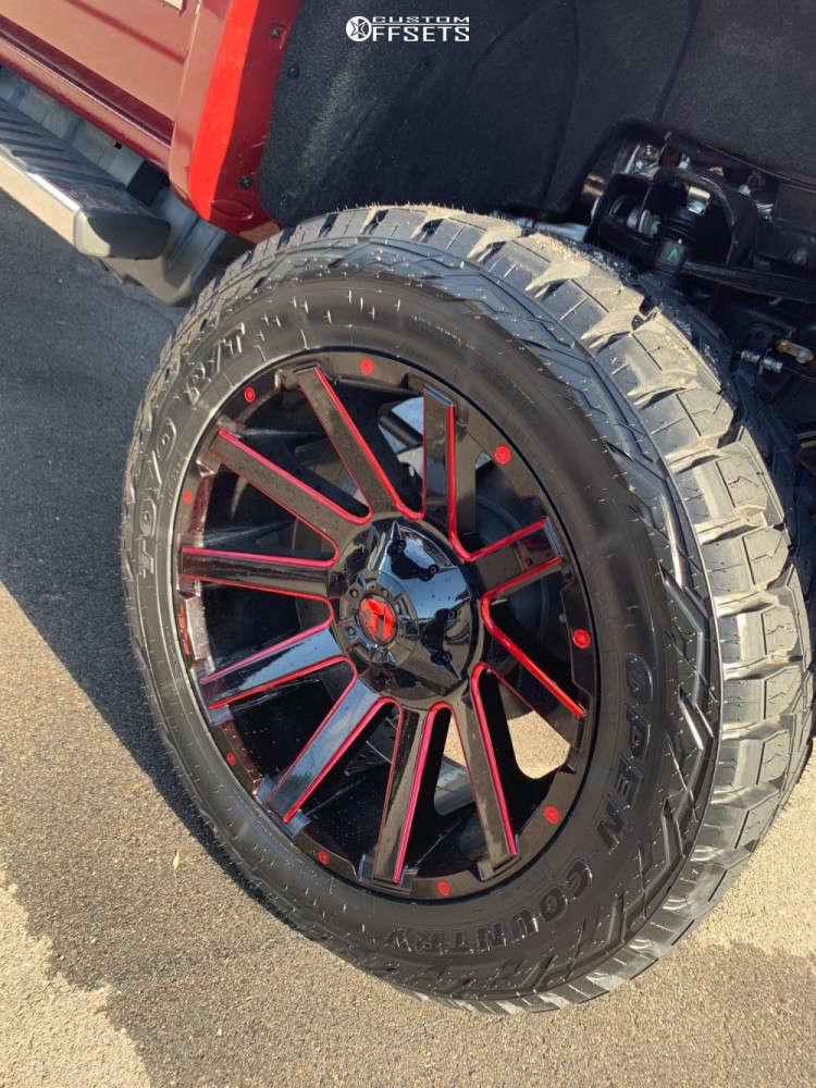 2019 GMC Sierra 2500 HD with 22x10 -19 Fuel Contra and 35/12.5R22 Toyo ...