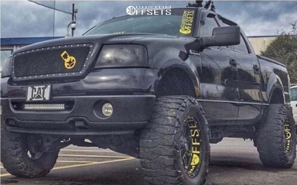 2006 Ford F-150 with 20x10 Fuel Hostage and 37/13.5R20 Nitto Mud ...