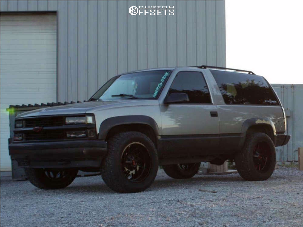 1998 Chevrolet Tahoe with 20x10 -19 Xtreme Mudder Xm-310 and 275/60R20 Nitto Terra Grappler and ...