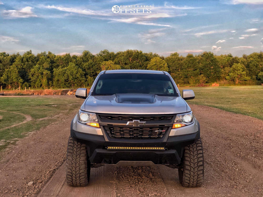 2018 Chevrolet Colorado with 20x9 0 Hardrock Crusher H704 and 33/12 ...