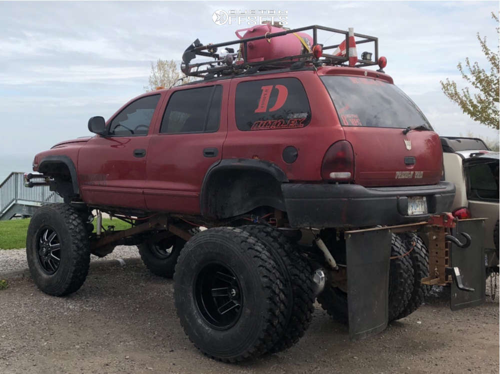 1999 Dodge Durango with 20x8.25 -176 Fuel Maverick D538 and 44/11.5R20 ...