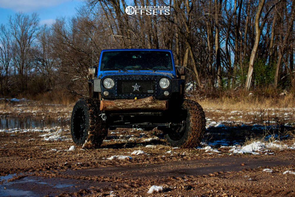 2015 Jeep Wrangler with 22x12 -44 RBP 71r and 37/13.5R22 Gladiator ...