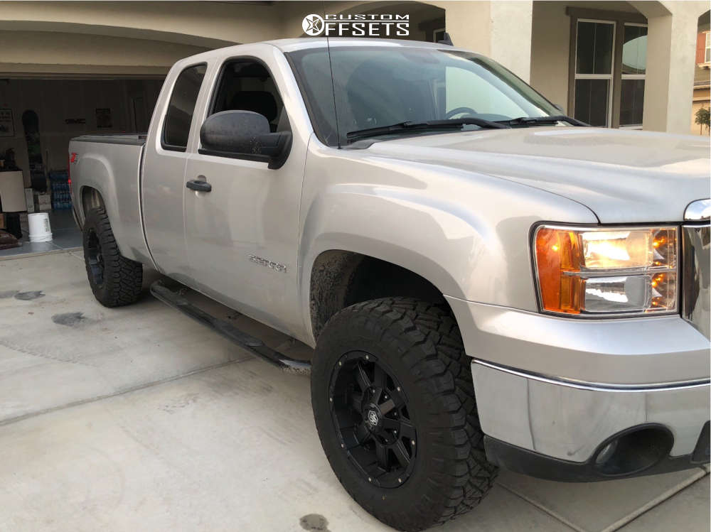 2010 GMC Sierra 1500 with 18x9 -12 Mayhem Chaos and 275/70R18 Nitto ...