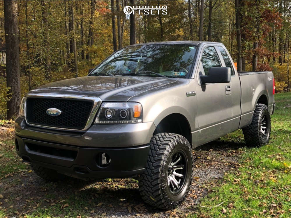 2007 Ford F-150 with 17x9 -12 Moto Metal Mo983 and 33/12.5R17 Atturo ...