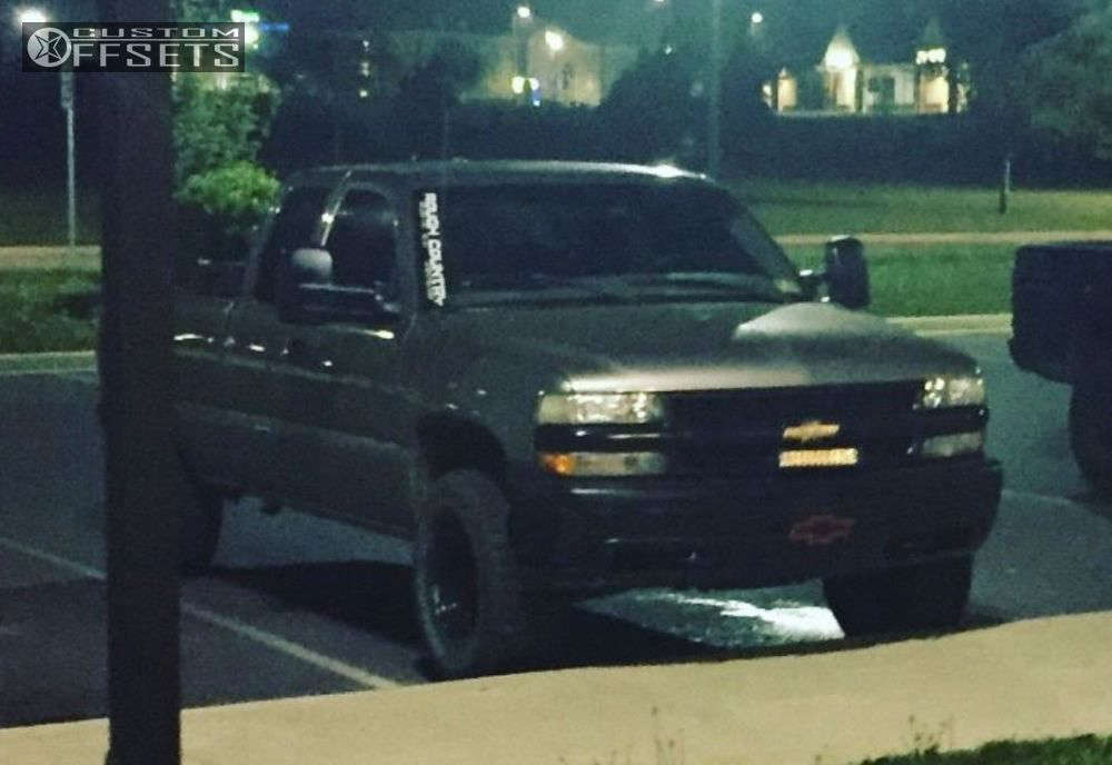 2000 Chevrolet Silverado 1500 with 16x8 -12 Vision Soft 8 and 285/75R16 ...