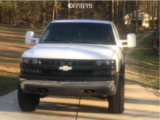 2000 Chevrolet Silverado 2500 with 20x10 -24 XD Xd831 and 33/12.5R20 ...