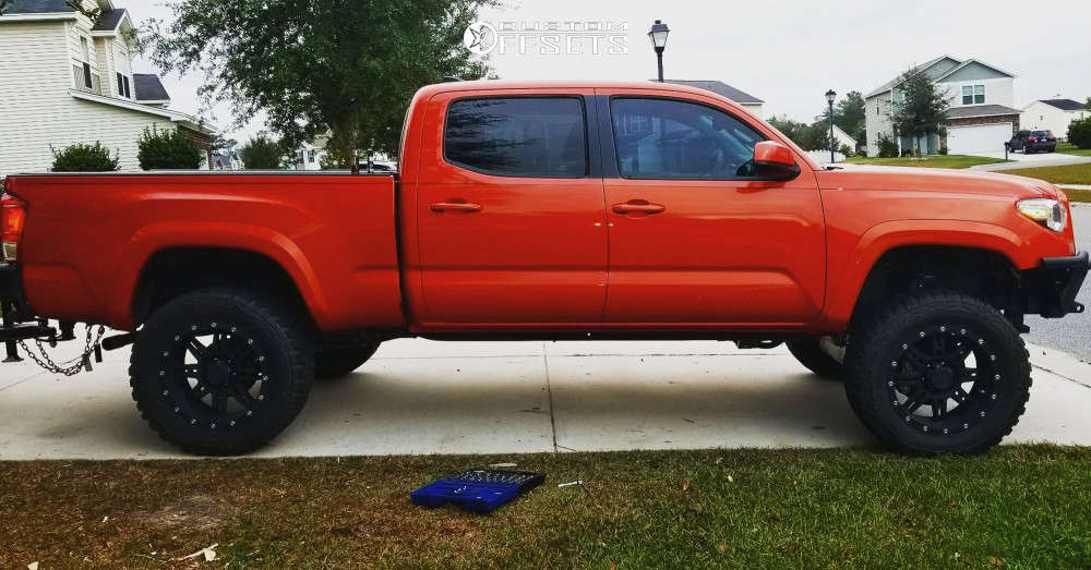 2017 Toyota Tacoma with 20x9 0 Pro Comp Series 31 and 35/12.5R20 Pro ...