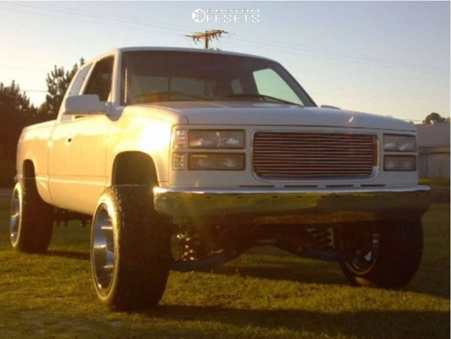 1996 GMC C1500 with 20x12 -44 Moto Metal Mo962 and 285/55R20 Nitto ...