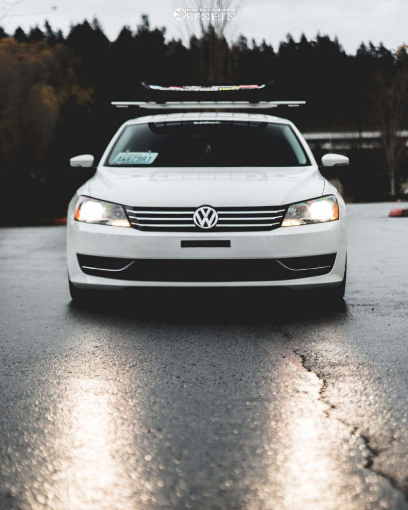 2012 Volkswagen Passat with 18x8 45 Konig Oversteer and 225/40R18 ...