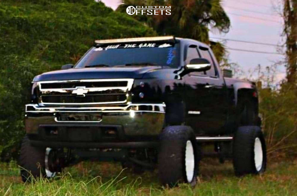 2009 Chevrolet Silverado 1500 with 20x10 -19 Hostile Knuckles and 38/15 ...