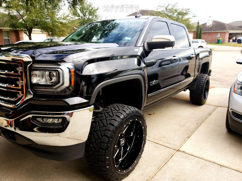 2018 GMC Sierra 1500 with 22x12 -44 Hostile Stryker and 33/12.5R22 Nitto Ridge Grappler and ...