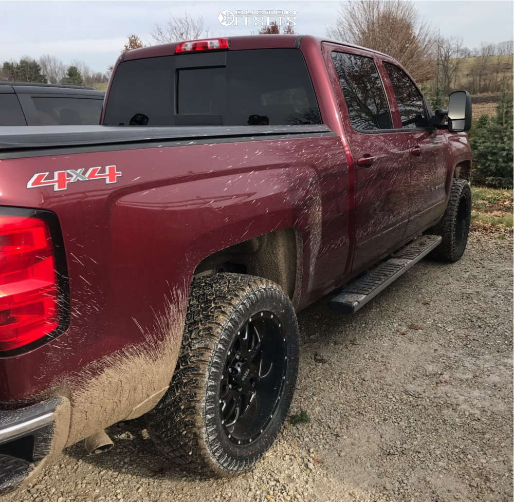 2015 Chevrolet Silverado 1500 with 20x9 -12 Ultra Hunter and 33/12.5R20 ...