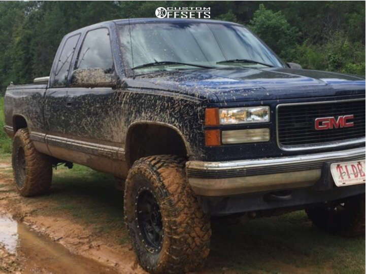 1998 GMC Sierra 1500 with 17x8.5 0 Method Mesh and 35/12.5R17 Toyo ...