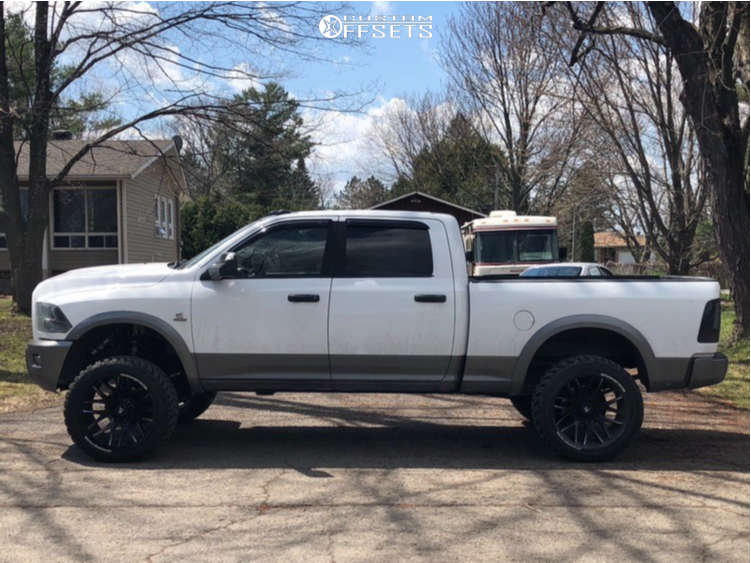 2010 Dodge Ram 2500 with 24x14 -76 Dropstars 654bm and 35/13.5R24 AMP ...