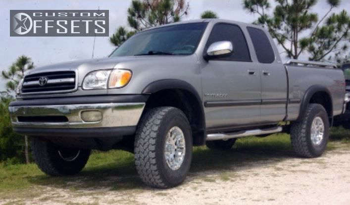 2002 Toyota Tundra with 16x8 0 Moto Metal MO951 and 285/75R16 Pro Comp ...