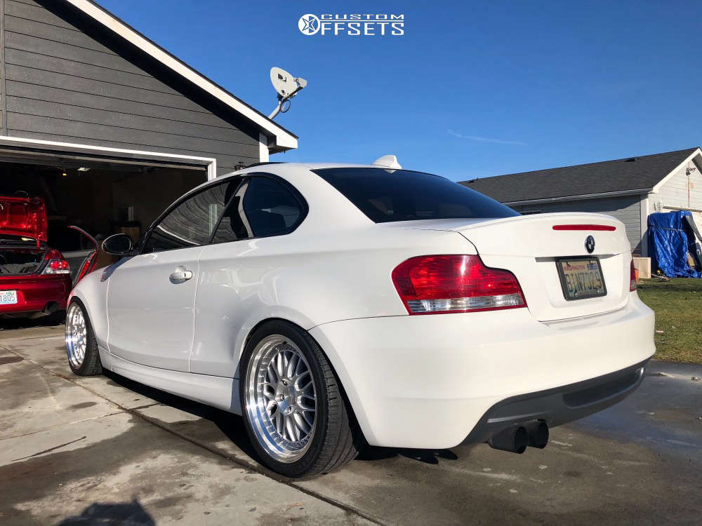 2009 BMW 135i with 18x8.5 30 ESR Sr01 and 255/40R18 Barum Bravuris 3 ...