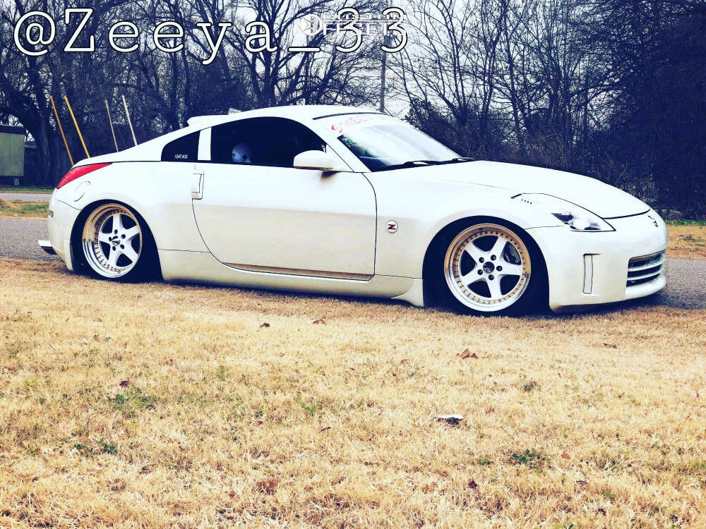 2007 Nissan 350Z with 18x10.5 22 ESR SR04 and 255/40R18 Federal SS595 ...