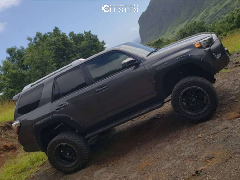 2018 Toyota 4Runner with 20x10 -18 Fuel Anza and 33/12.5R20 Nitto Mud ...