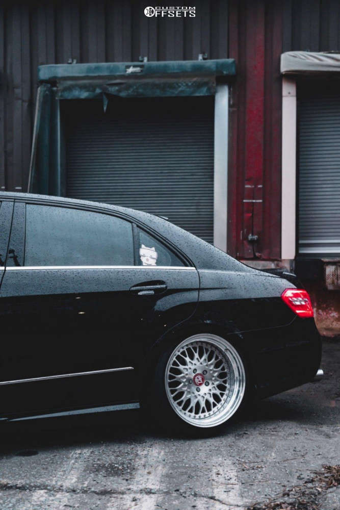 2011 Mercedes-Benz E350 with 19x9.5 25 VIP Modular Vx110 and 235/35R19 ...