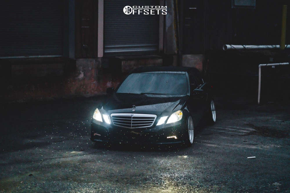 2011 Mercedes-Benz E350 with 19x9.5 25 VIP Modular Vx110 and 235/35R19 ...