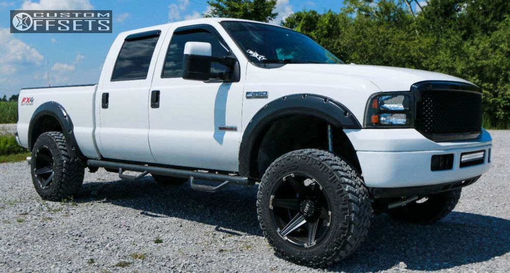 2004 Ford F-250 Super Duty with 20x12 -45 Tuff T12 and 35/12.5R20 Nitto ...