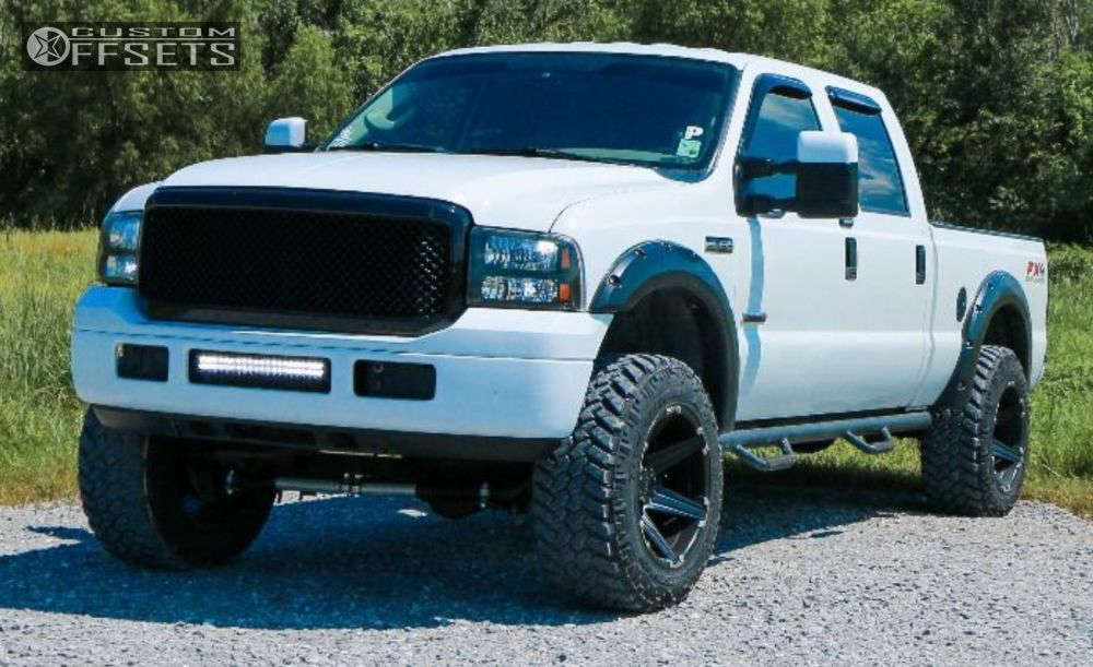 2004 Ford F-250 Super Duty with 20x12 -45 Tuff T12 and 35/12.5R20 Nitto ...
