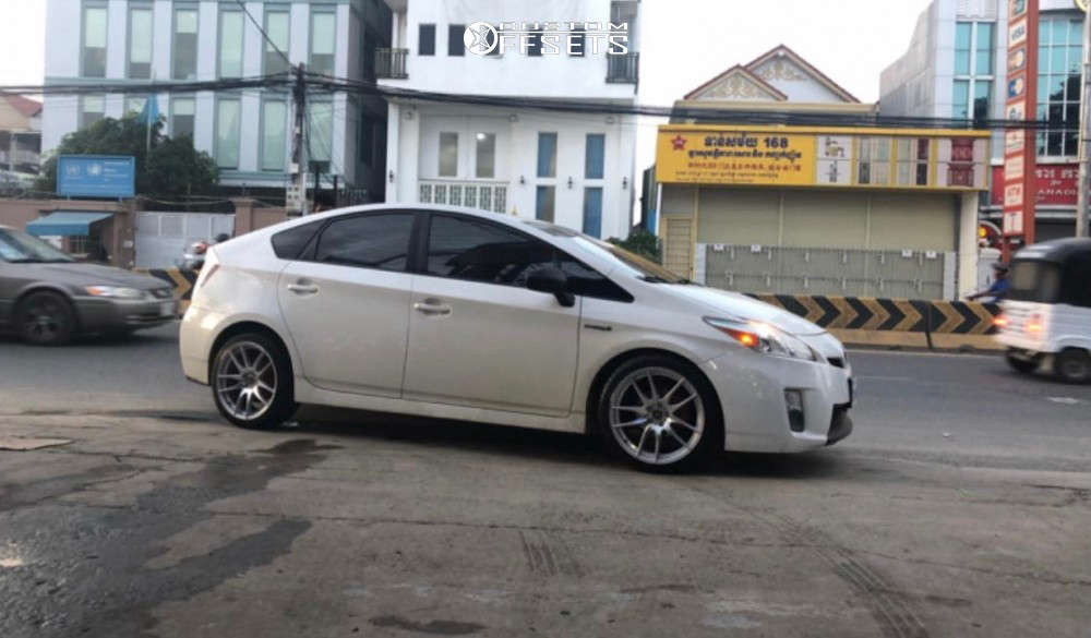 2010 Toyota Prius with 18x9.5 35 ESR Sr08 and 225/40R18 Apollo and Air ...