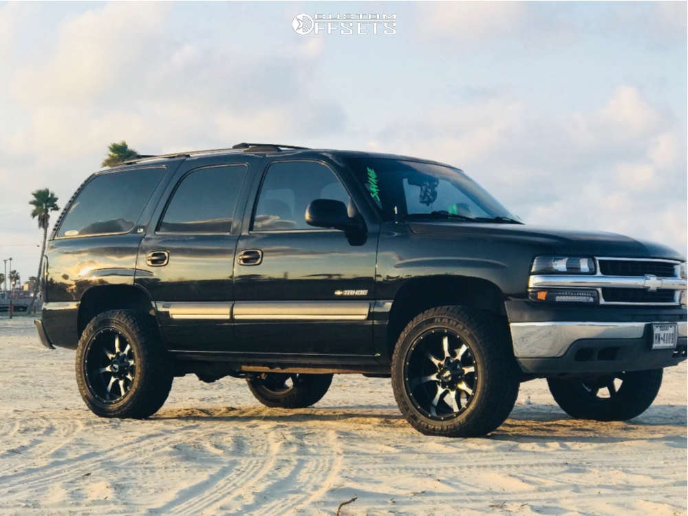 2002 Chevrolet Tahoe with 20x10 -24 Moto Metal Mo970 and 33/12.5R20 ...