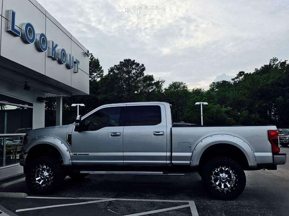 2018 Ford F-250 Super Duty with 20x10 -18 Fuel Assault D246 and 35/12.5R20 Toyo Tires Open ...