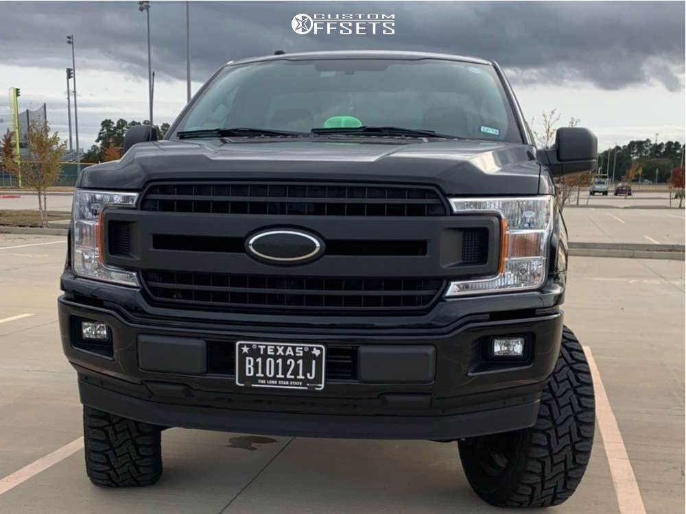 2018 Ford F-150 with 20x10 -18 Fuel Coupler and 33/12.5R20 Toyo Tires ...