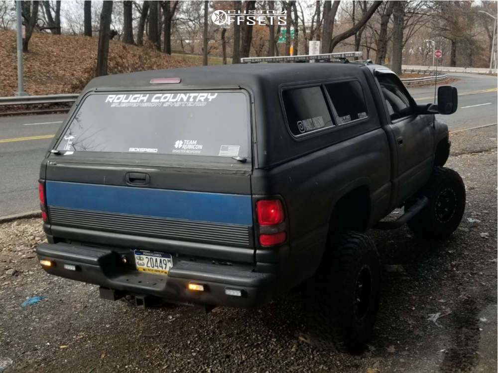 1996 Dodge Ram 1500 with 15x8 -18 Fuel Lethal and 35/12.5R15 Antares ...